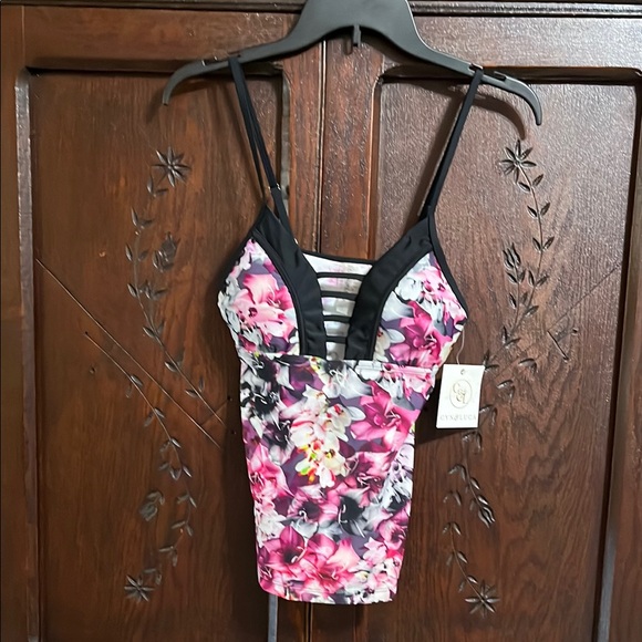 Cyn & Luca | Swim | Nwt Cyn Luca Tankini Swim Top | Poshmark